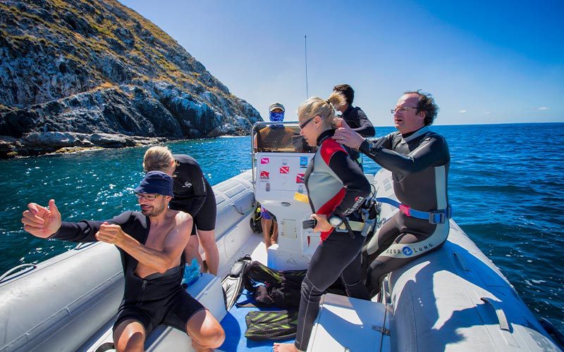 Scuba Diving Related or Circumstantial Deaths? - Divers Alert Network